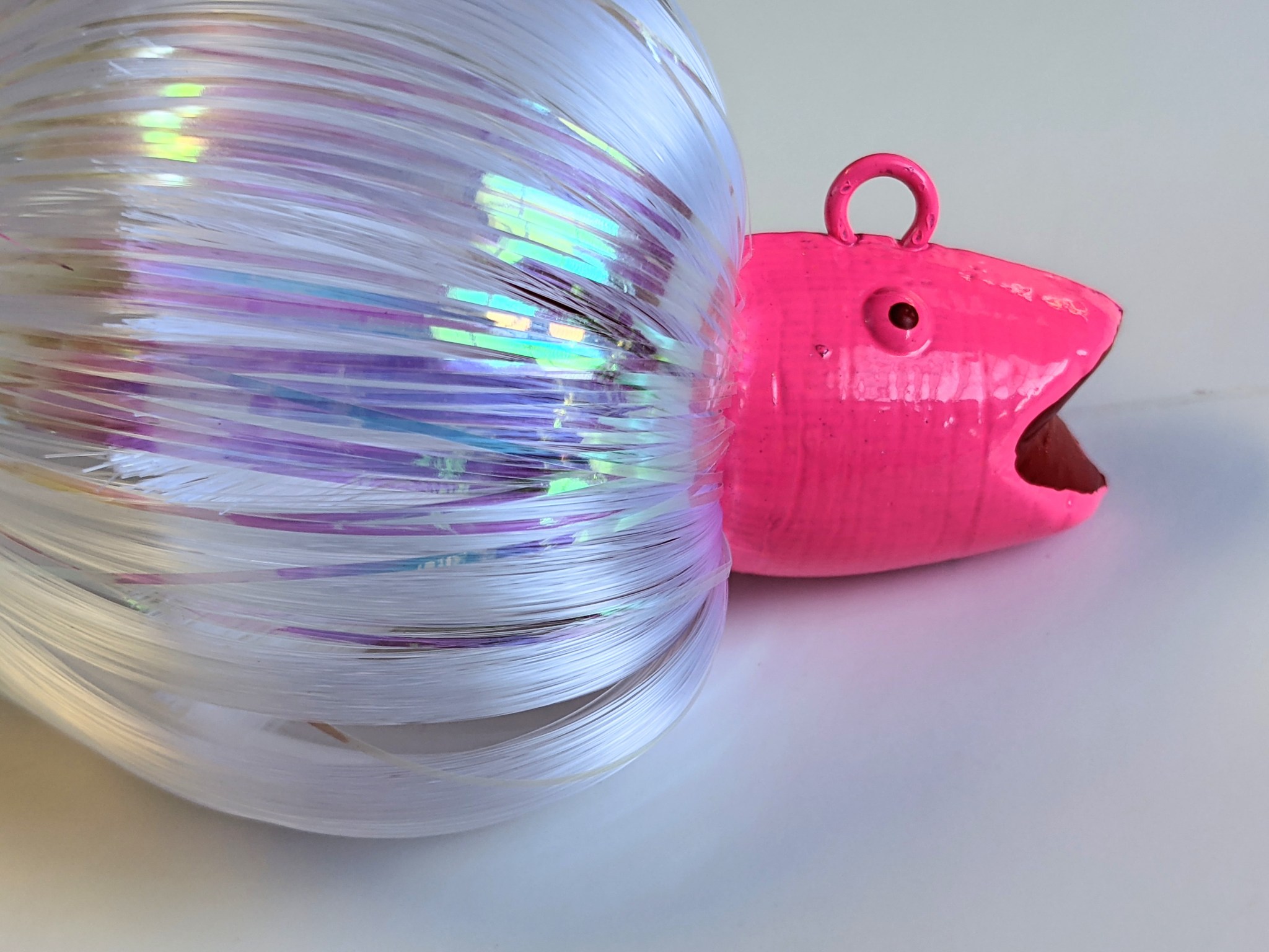 'Hot Lip' MoJo Jig (swing hook w/shad body) - Bucktail-Lures